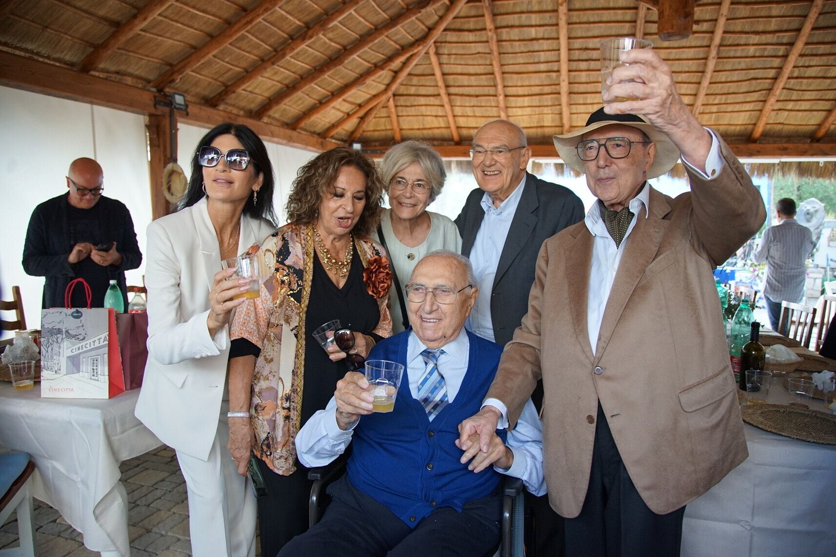 Pippo Baudo, foto social con Tullio Solenghi e Massimo Lopez