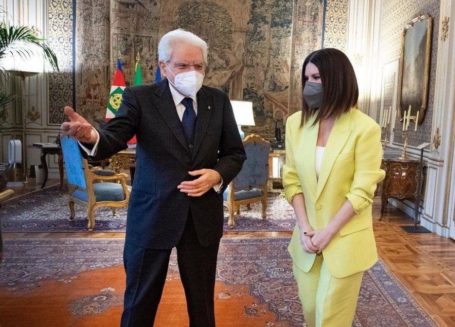 Laura Pausini torna sul caso "Bella Ciao": "Aborro il fascismo e le ...