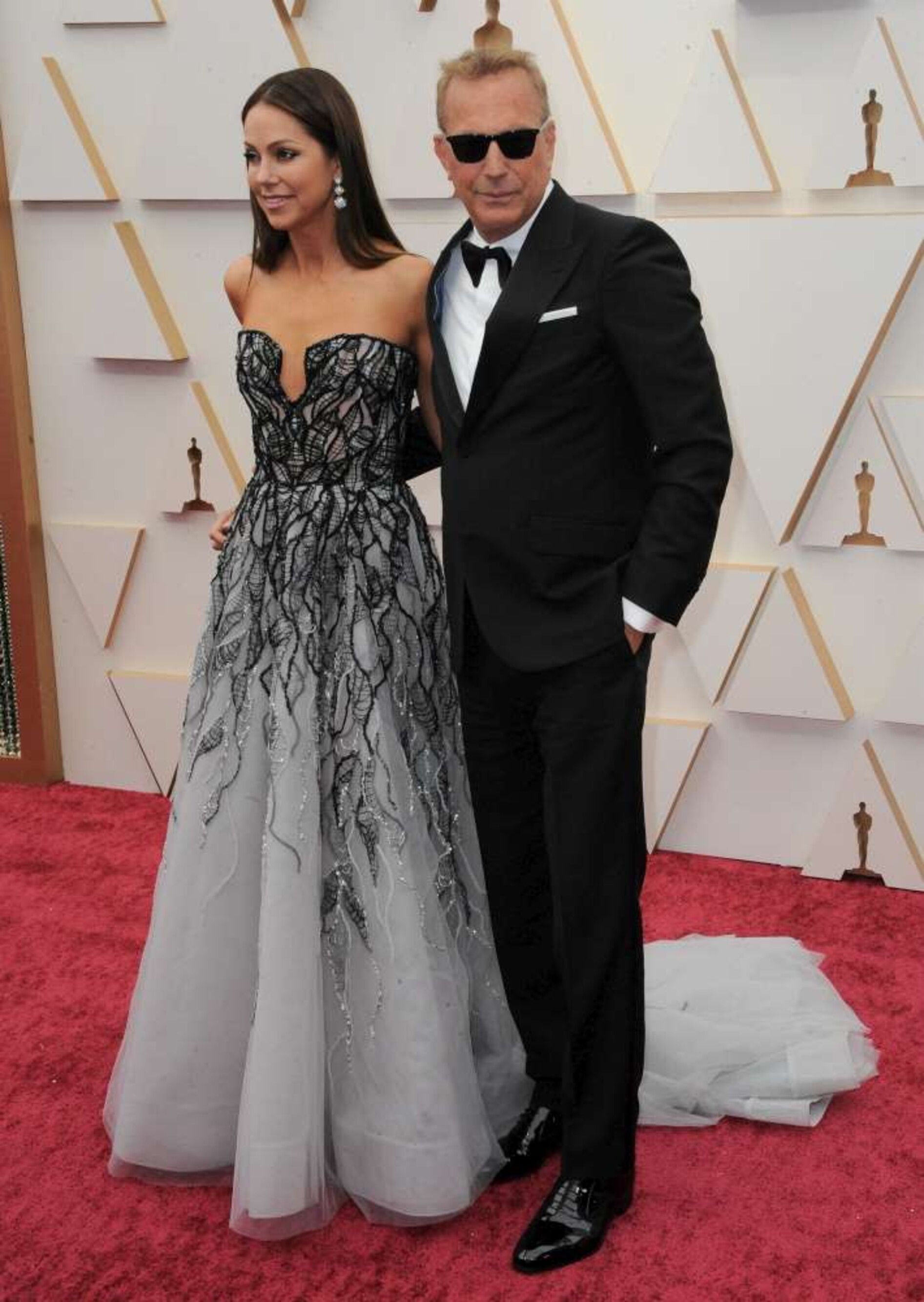 Kevin Costner e la moglie divorziano dopo quasi 19 anni