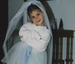 Posa da modella, indovina la star - Tgcom24