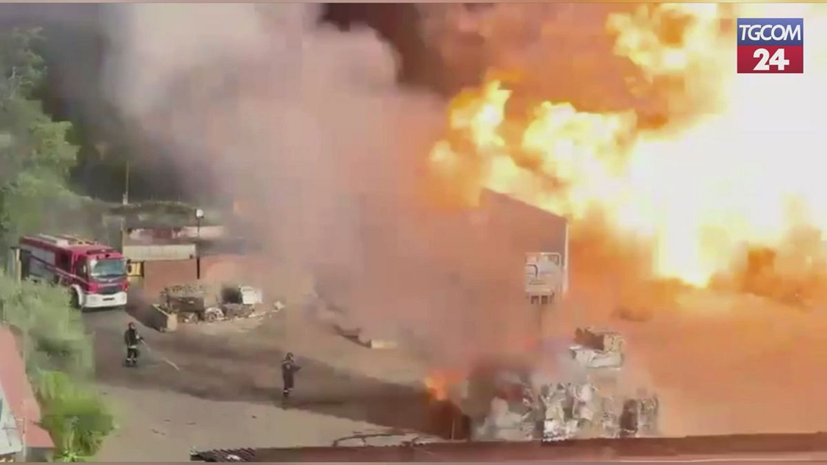 Roma, il momento dell'esplosione visto dall'alto