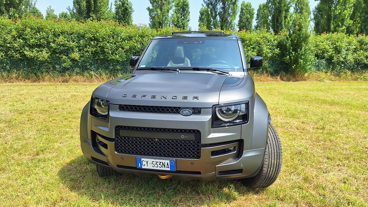 Defender Octa, oltre i confini dell'off-road: il supersuv pensato per ...