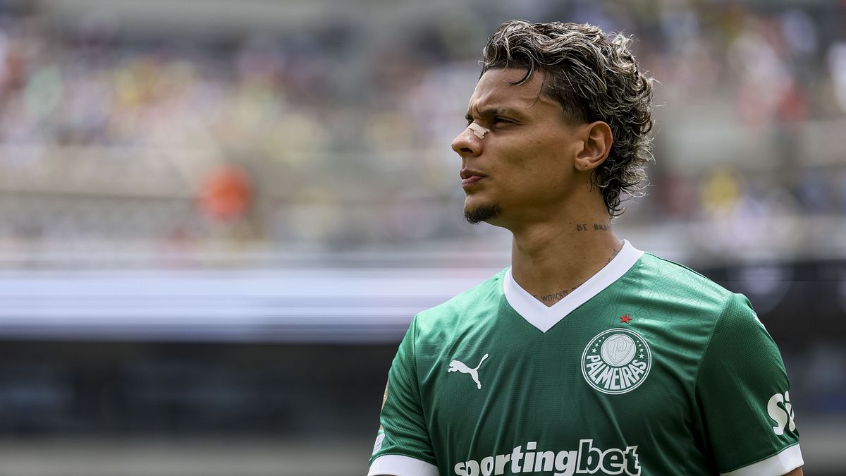 Roma, rischio beffa per Rios: il Benfica tenta il blitz