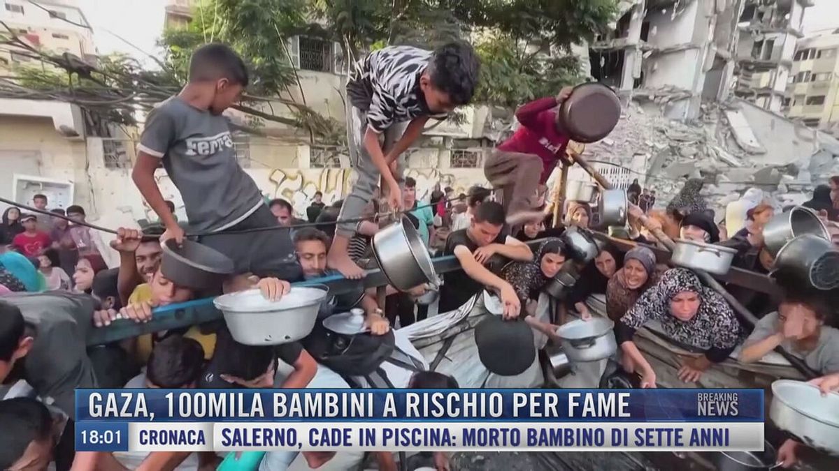 Breaking News delle 18.00 | Gaza, 100.000 bimbi a rischio per fame ...