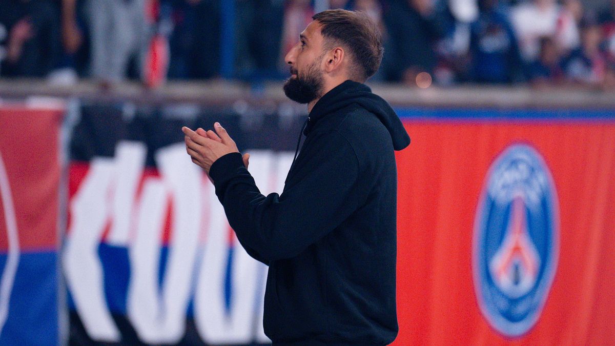 Psg, festa al Parco dei Principi: Donnarumma saluta i tifosi