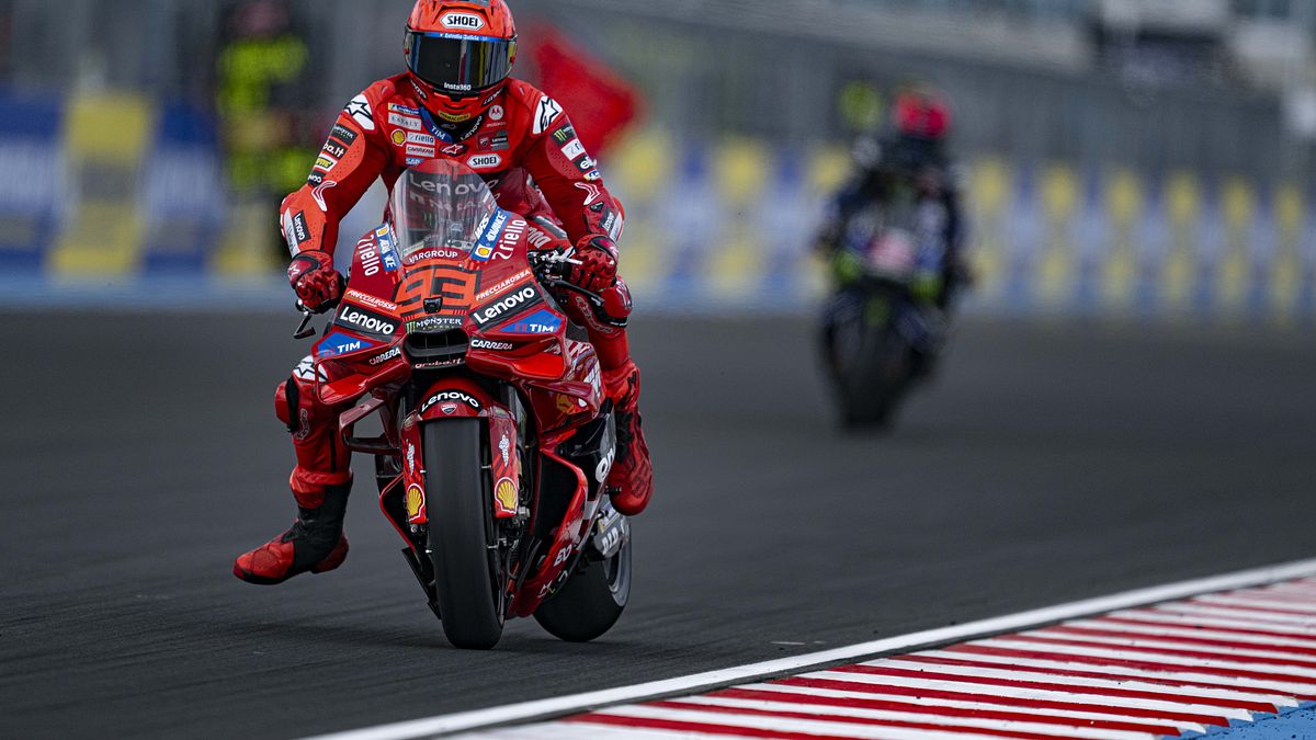 MotoGp Ungheria, Marc Marquez vince la Sprint Race. Bagnaia solo tredicesimo