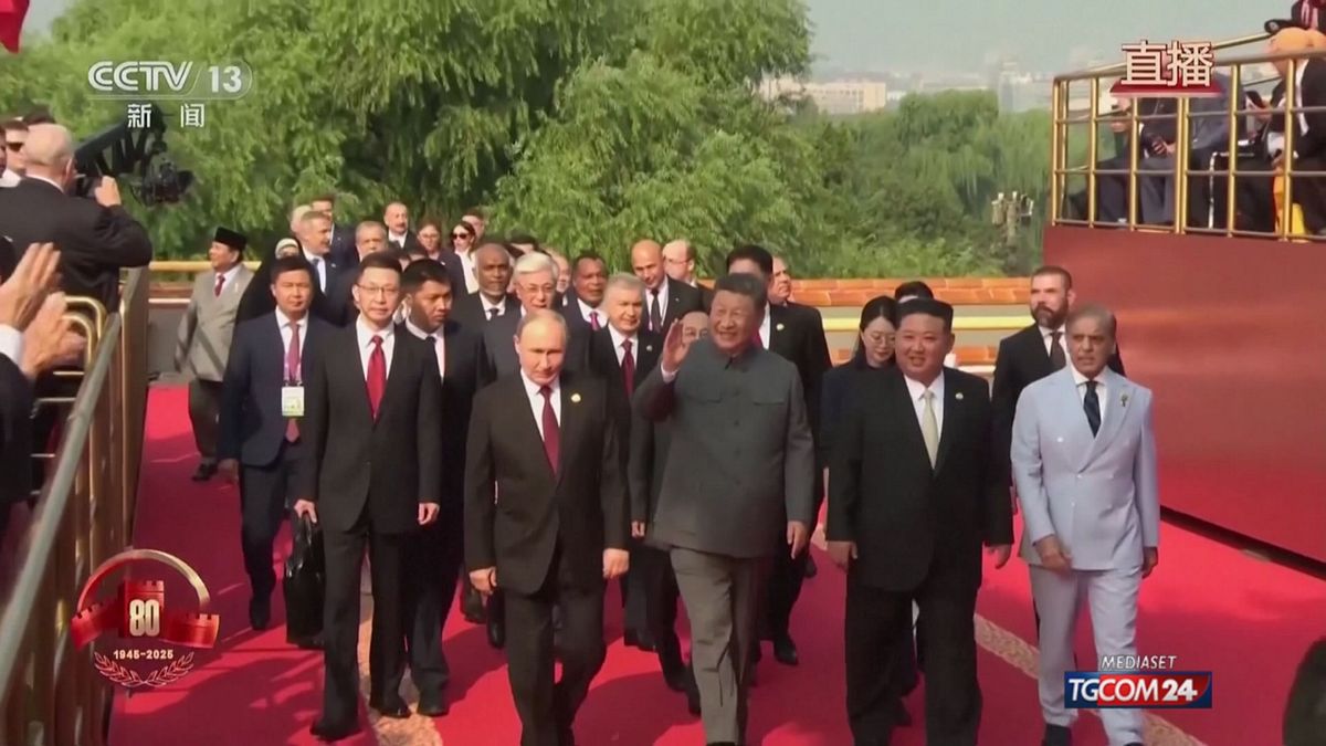 Cina, D'Alema alla parata militare di Xi