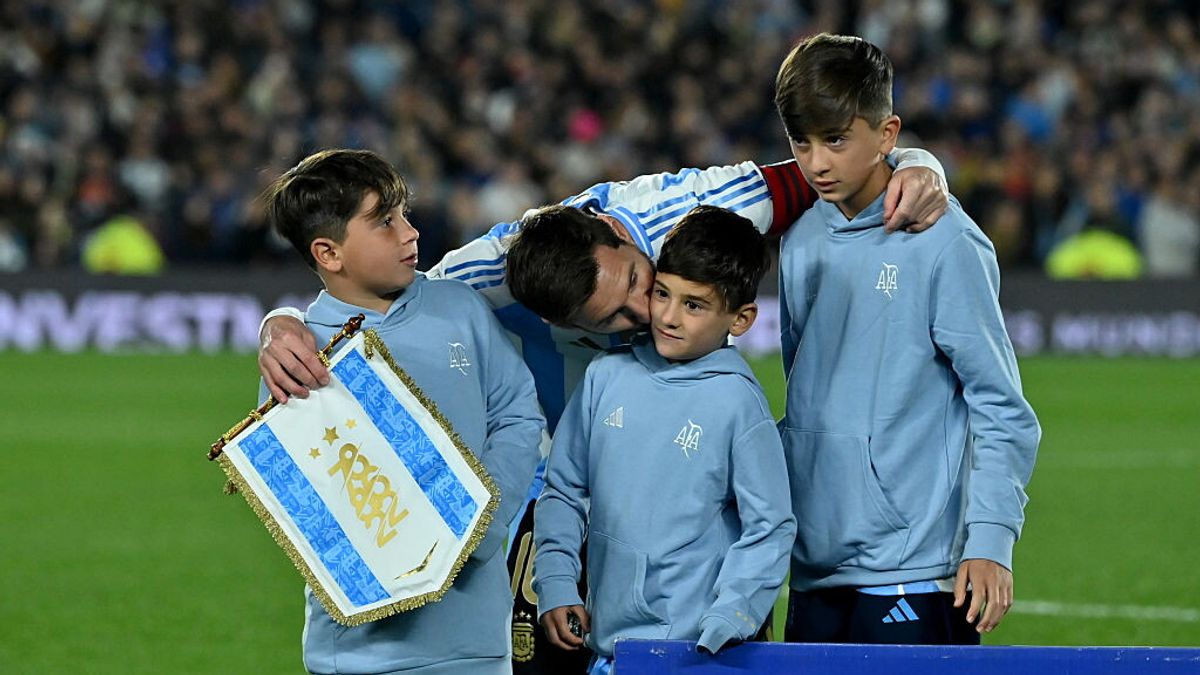 Messi, l'ultima partita in Argentina è da sogno: doppietta e tanta ...