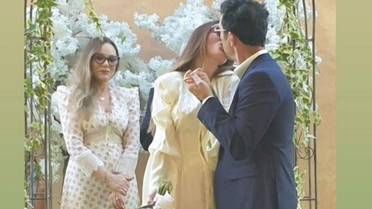 Naike Rivelli si è sposata, guarda le nozze della figlia di Ornella Muti