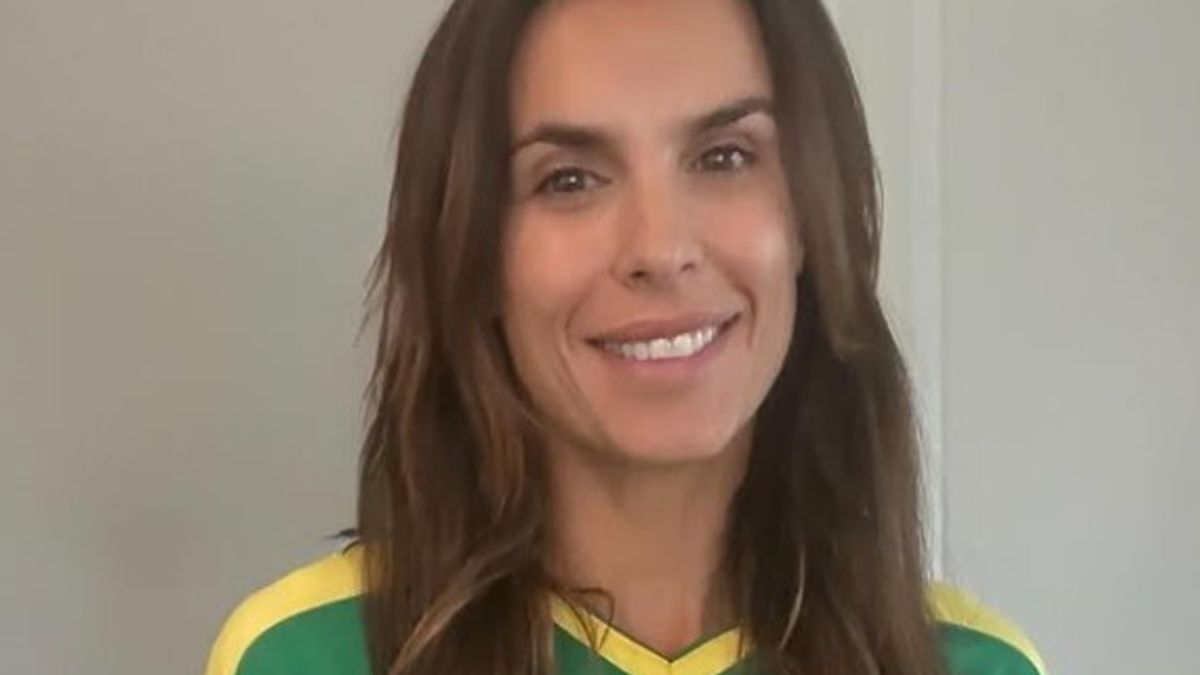 Elisabetta Canalis in campo, scopri con che squadra di calcio