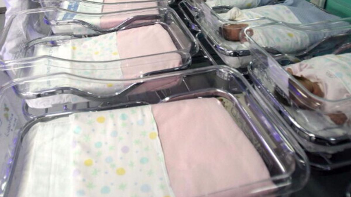 Roma, neonata muore subito dopo parto in casa maternità