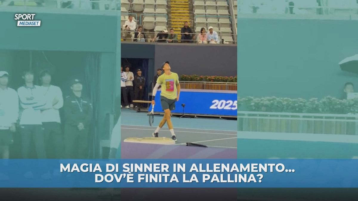 Magia di Sinner in allenamento: la pallina finisce in tasca
