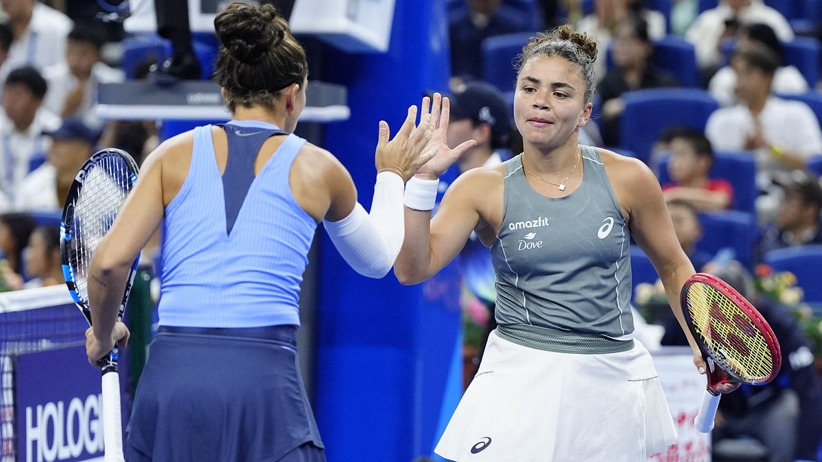 Tennis, Errani e Paolini vincono il torneo in doppio a Pechino