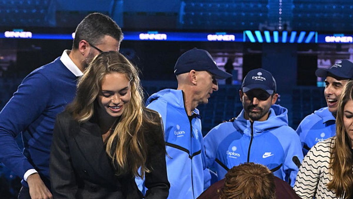 Snoopy: il cane di Laila Hasanovic ruba la scena alle Finals con Sinner