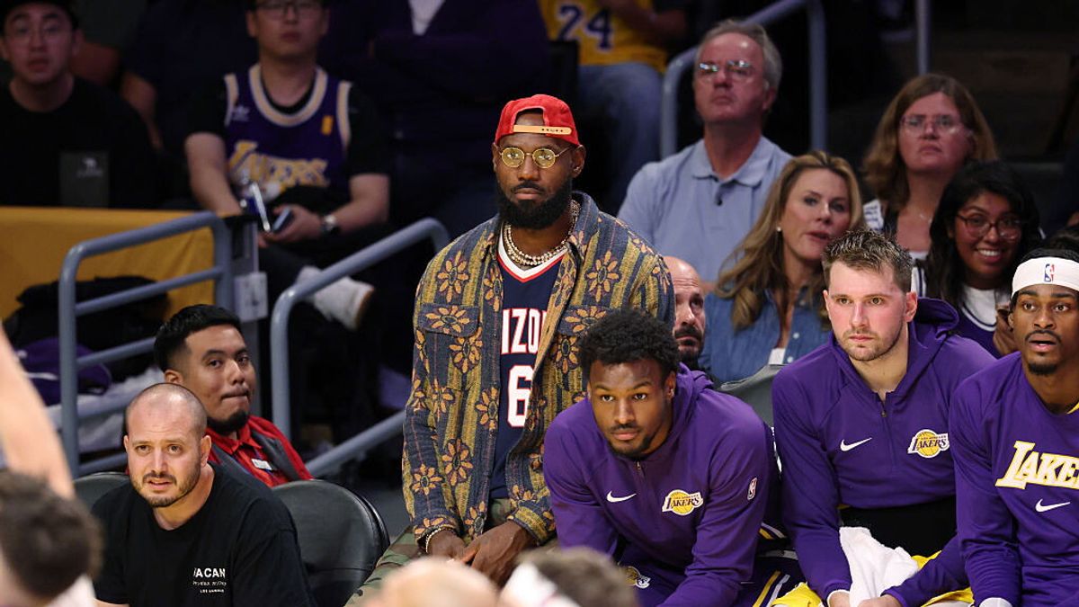 Nba, LeBron torna ad allenarsi "Vediamo come reagisce il corpo"
