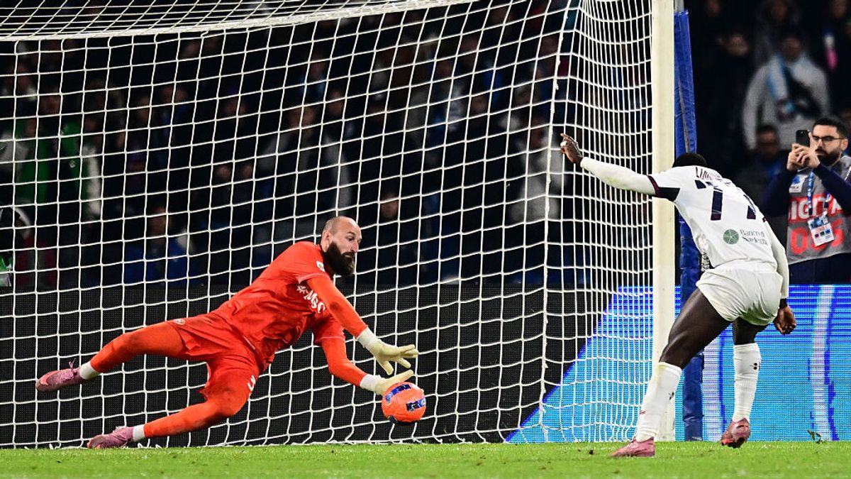 Coppa Italia, Napoli-Cagliari 10-9 dcr: Conte ha bisogno dei rigori per ...