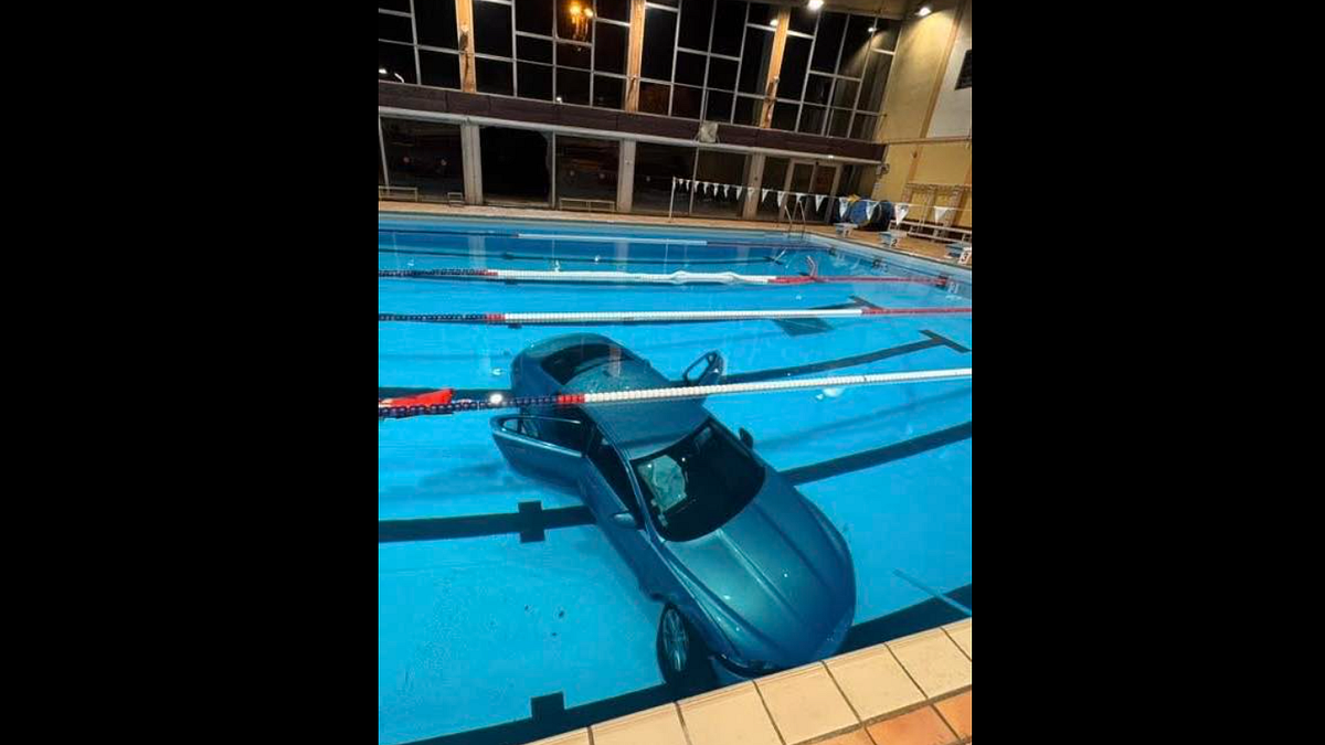 France Car Crash Swimming Pool Mother Child - News Directory 3