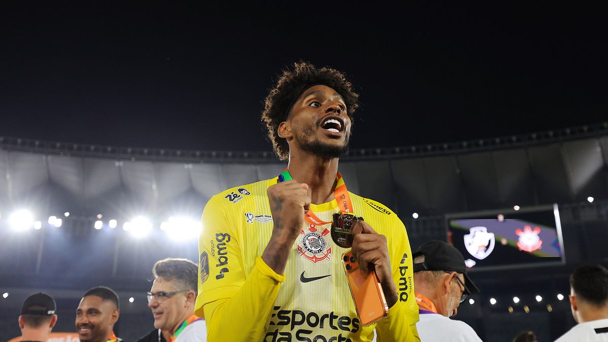 Milan, prima proposta scritta per Hugo Souza: no di Corinthians e giocatore