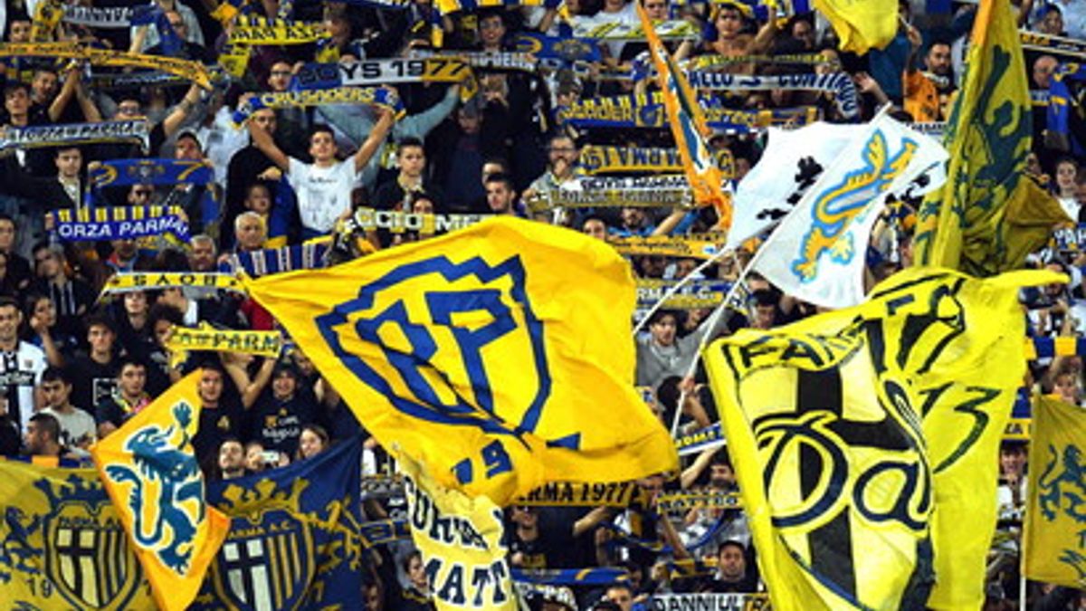 Parma-Reggiana 2-0: 30 anni fa la prima promozione in serie A ...