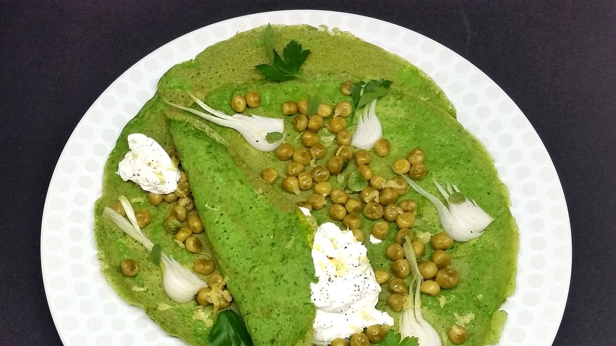Crepes di spinaci con ricotta piselli e limone - Tgcom24