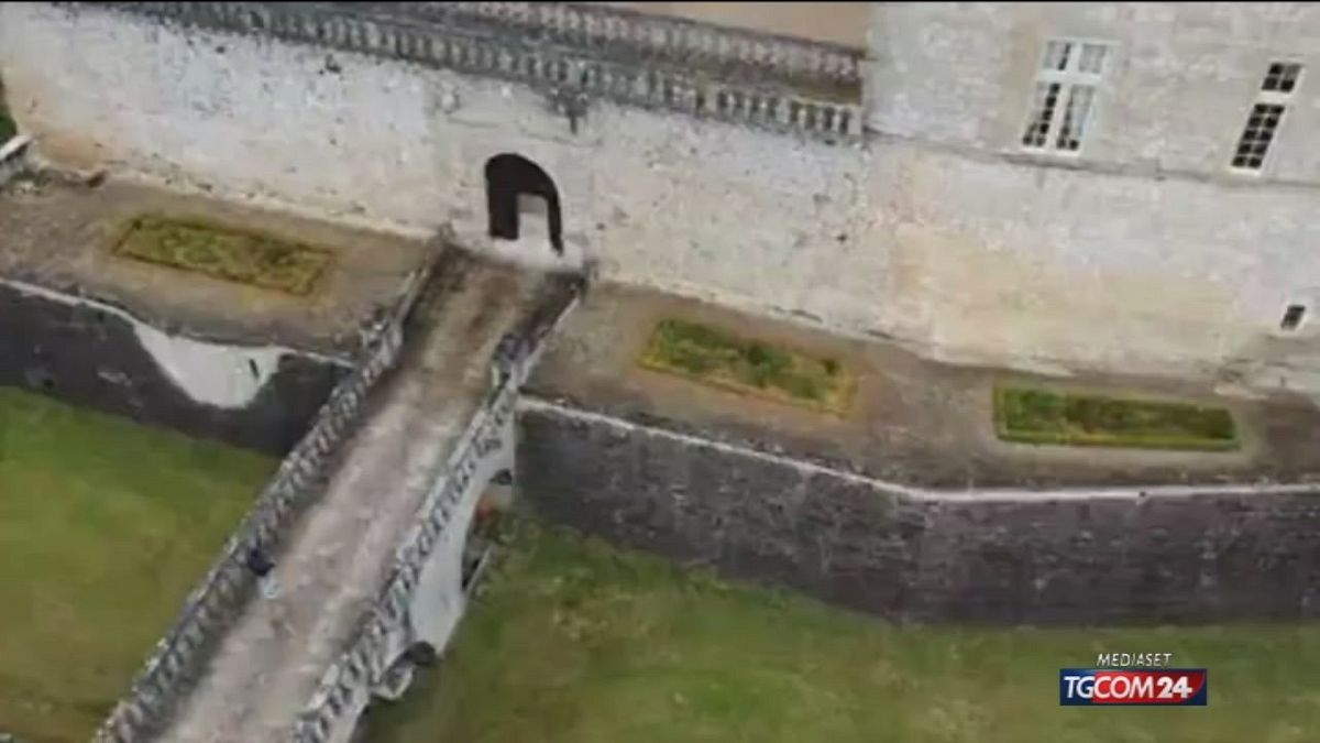 Castelli francesi in saldo - Tgcom24