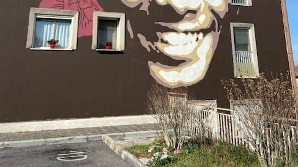 Colleferro (Roma), un murale per ricordare Willy Monteiro Duarte - Tgcom24