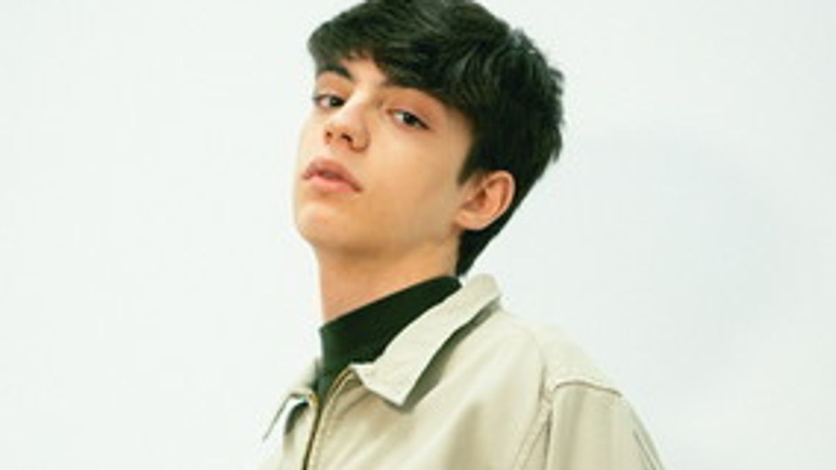 La "Casa di specchi" del fenomeno Matteo Romano: da Tik Tok al disco di ...