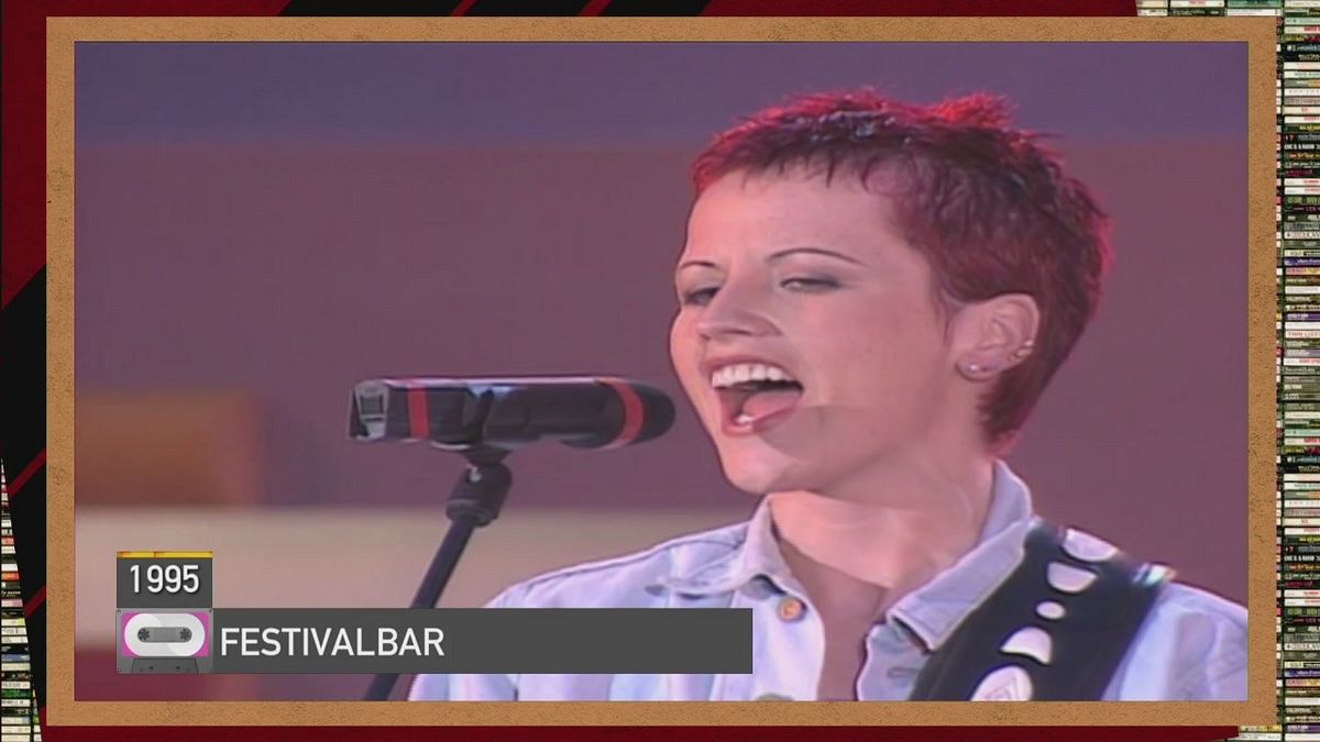 Festivalbar 1995 - The Cranberries con Zombie - Tgcom24