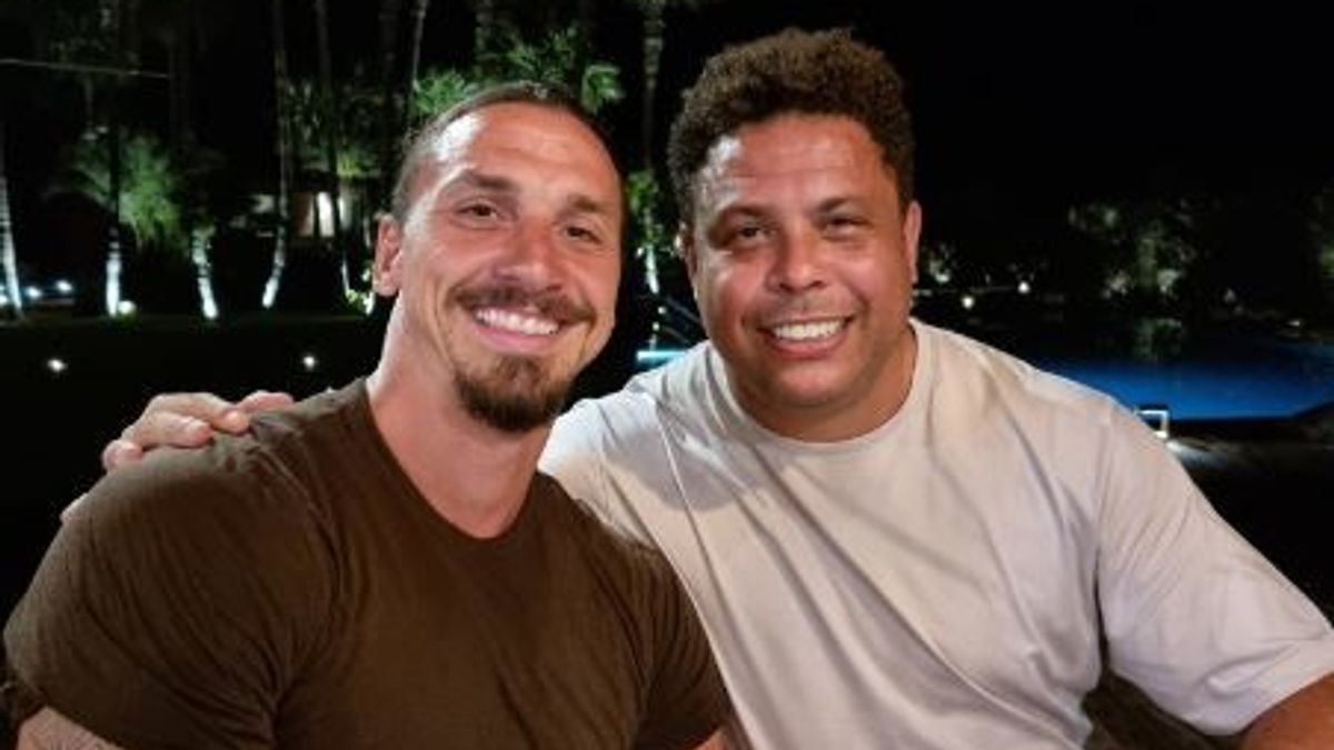 Milan: Ibra, vacanza 'fenomenale': lo scatto con Ronaldo - SportMediaset