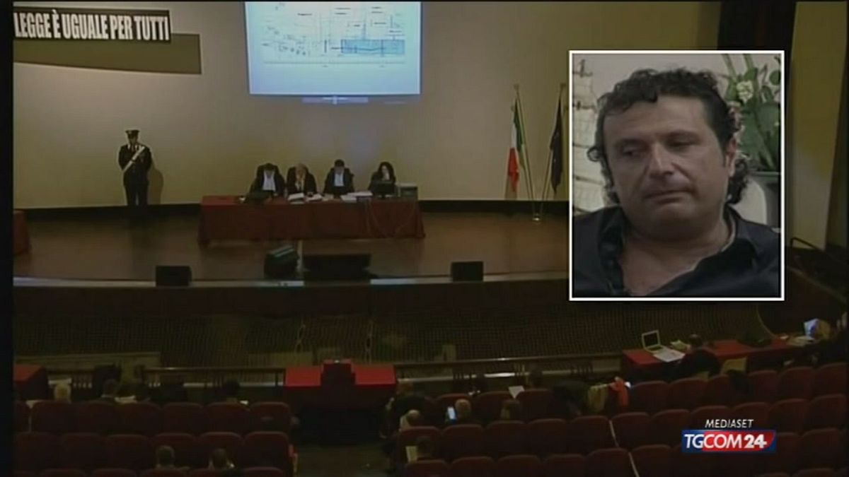 Schettino: "Sulla nave sono il primo dopo Dio" - Tgcom24