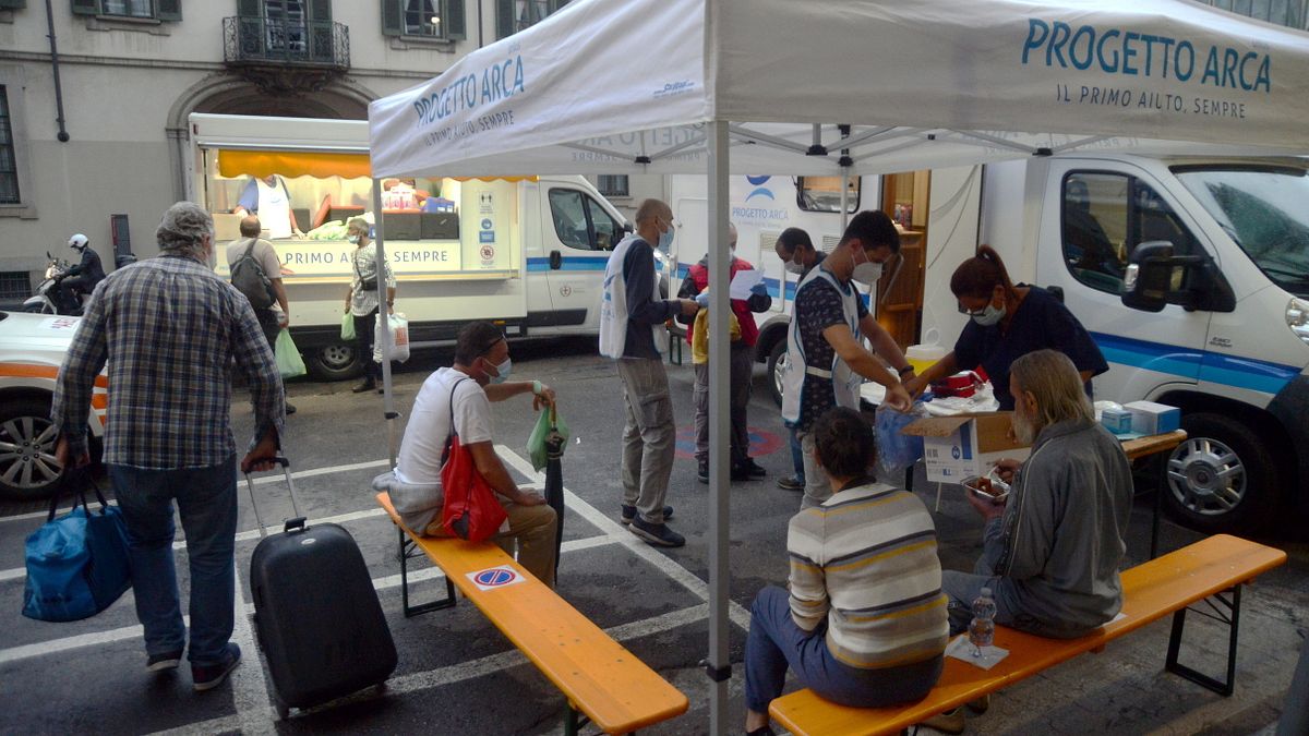 A Milano un Centro vaccinale mobile per immunizzare i senzatetto - Tgcom24