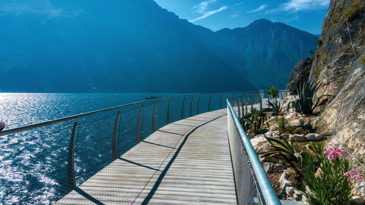 Le più belle passeggiate panoramiche sul Garda - Tgcom24