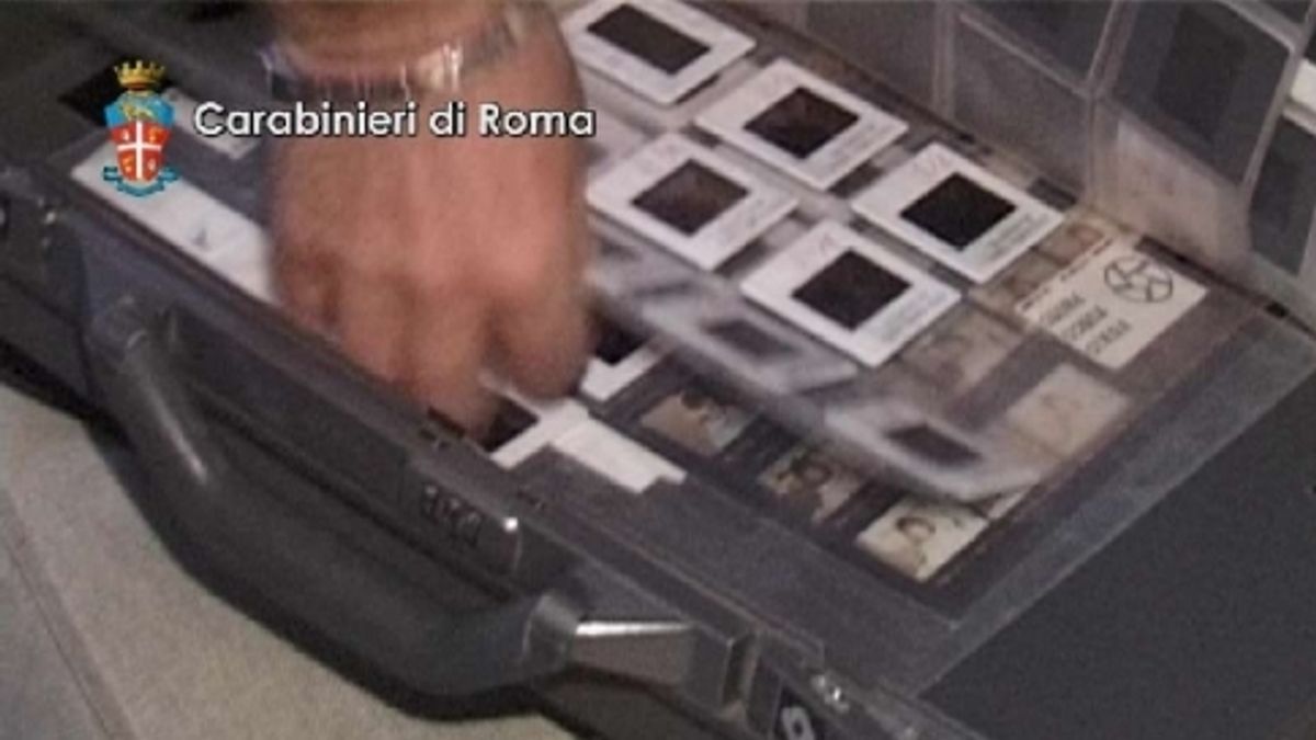 Baby squillo, nuovo scandalo a Roma Arrestato il fotografo delle ...