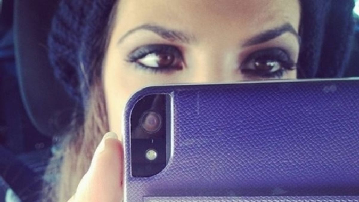 Roberta Morise, bikini sexy in piscina - Tgcom24