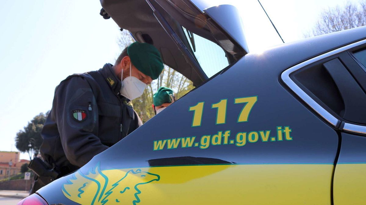 Ricambi per auto contraffatti, maxi sequestro e 25 denunce della Gdf ... Ricambi per auto contraffatti, maxi sequestro e 25 denunce della Gdf ...