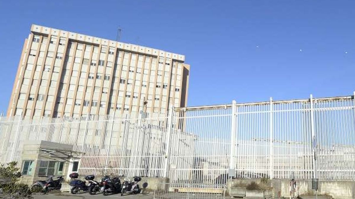 Francia,ostaggio direttrice carcere - Tgcom24