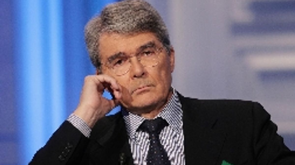 Lega,Castelli:bene dimissioni Bossi - Tgcom24