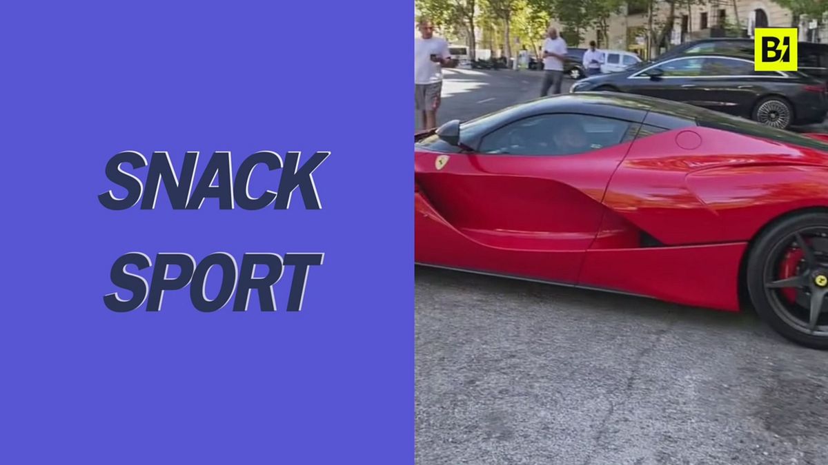 Benzema sfreccia: la sua Ferrari è da urlo - Sportmediaset