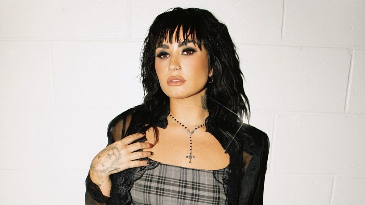 Demi Lovato torna con il nuovo album "Holy Fvck": "Ho ritrovato la ...