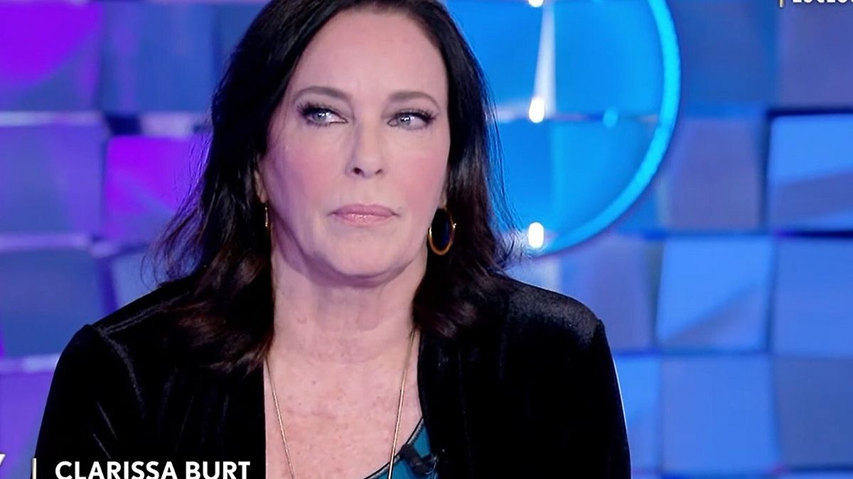 Clarissa Burt: "Ho avuto un padre violento e alcolista" - Tgcom24
