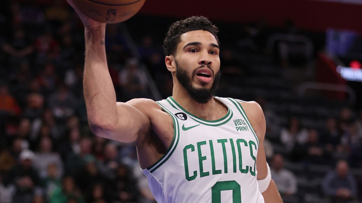Nba: Utah vince a Toronto, sorridono Boston e Milwaukee