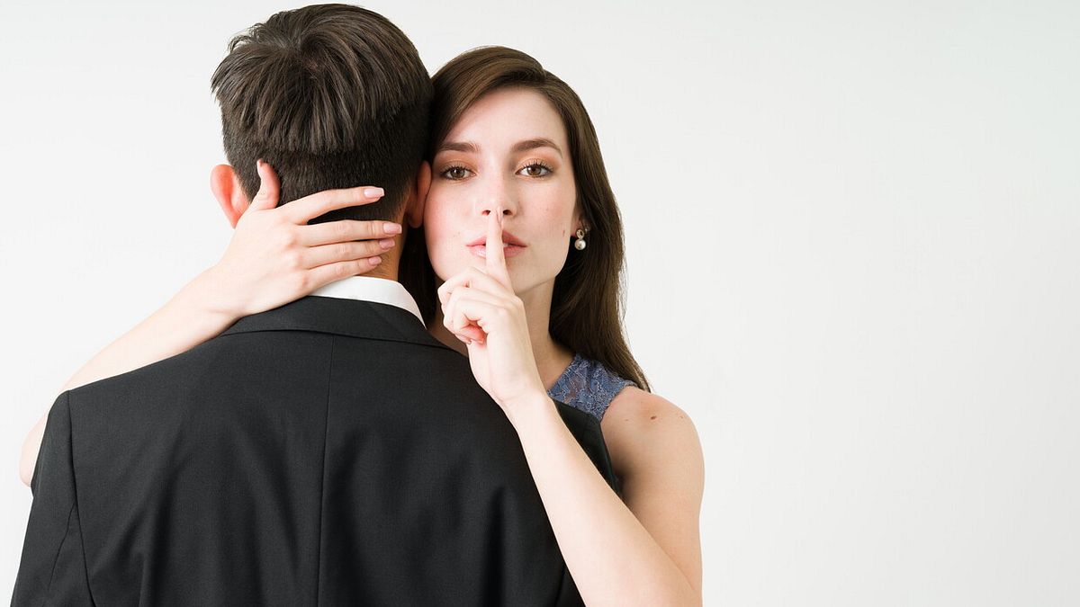 Tradimento: il vademecum per non farsi "beccare"