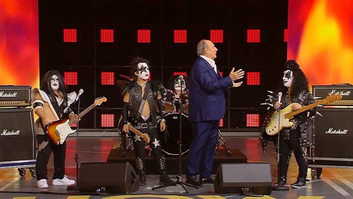 A "Lo Show dei record" i mini Kiss: la band più bassa al mondo