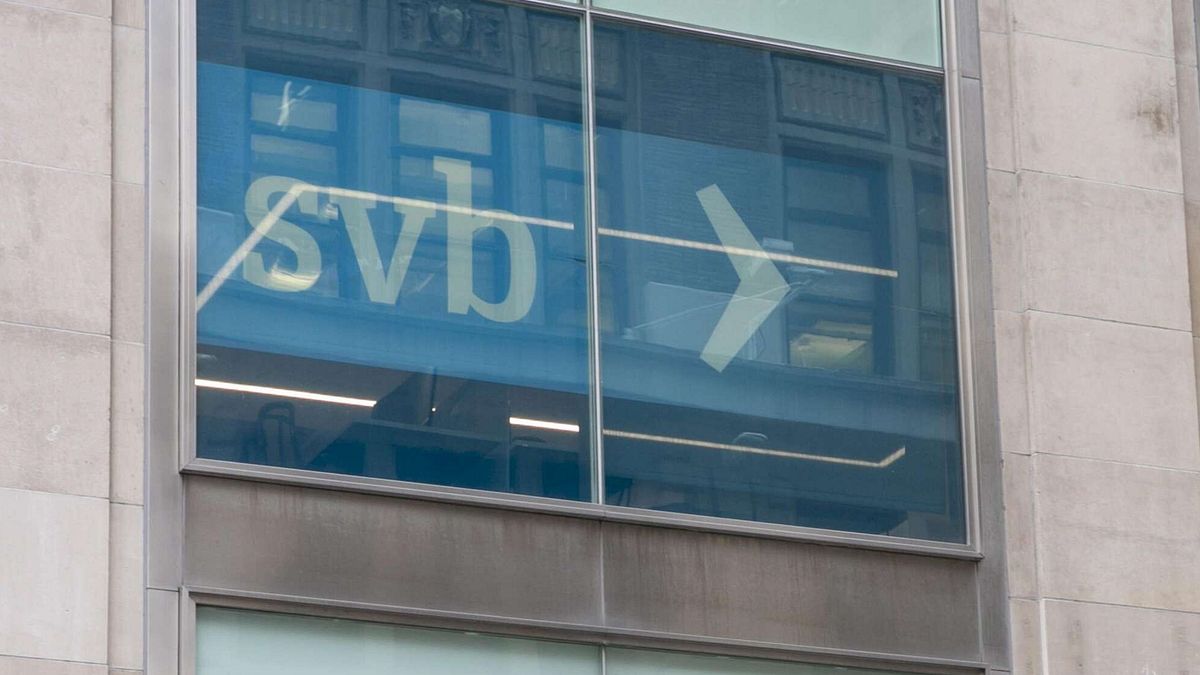 Usa, la Fed valuta regole più stringenti dopo fallimento Svb Usa, la Fed valuta regole più stringenti dopo fallimento Svb