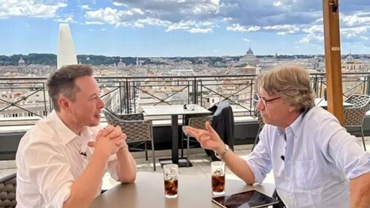 Fotogallery - Elon Musk a sorpresa a Roma: "la dolce vita" del magnate Usa