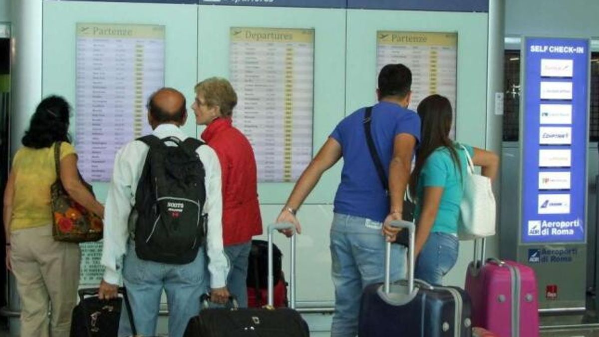 Caro-voli, garante dei prezzi convoca le compagnie aeree Caro-voli, garante dei prezzi convoca le compagnie aeree