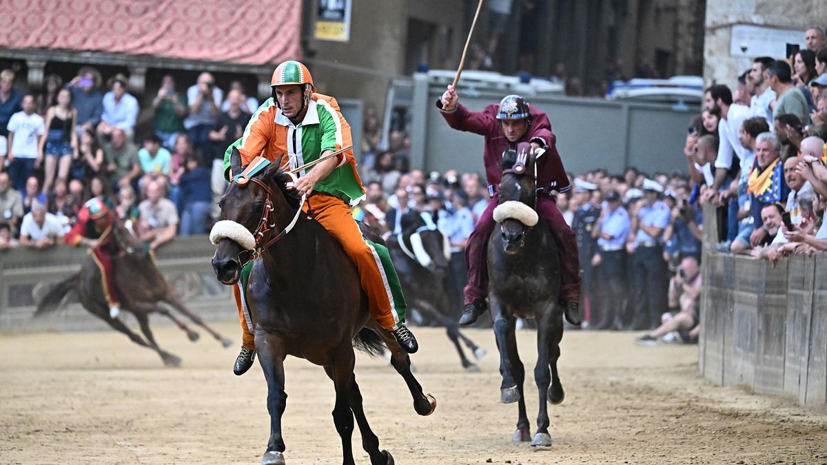 Palio di Siena, vince la contrada della Selva