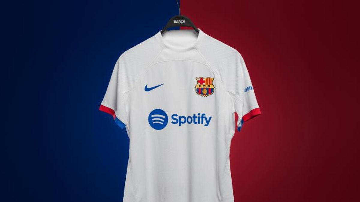 Il Barcellona presenta il suo away kit 2023/2024... in blancos!