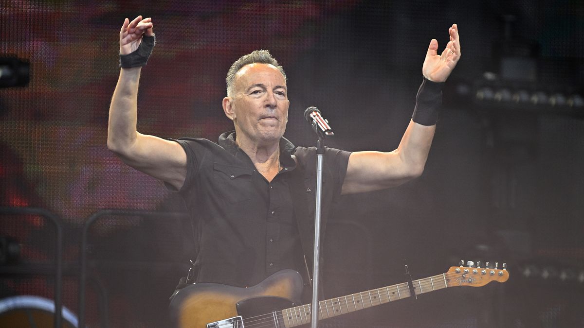 Bruce Springsteen rinvia tutti i concerti del 2023