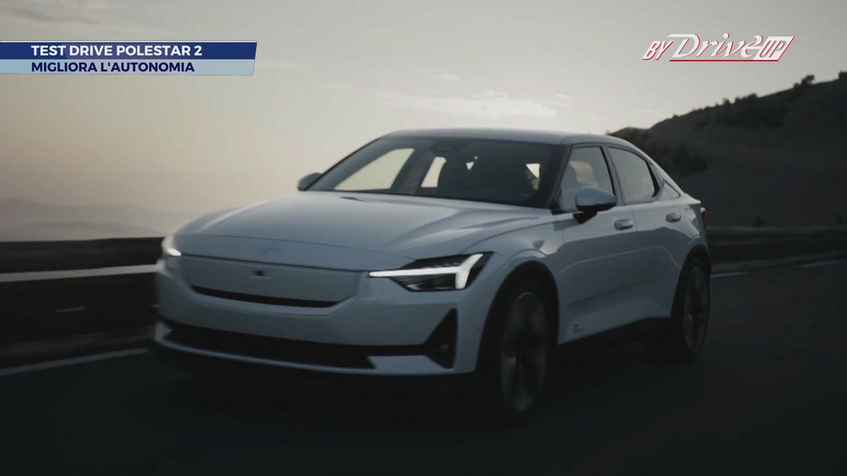 Test drive Polestar 2 - SportMediaset